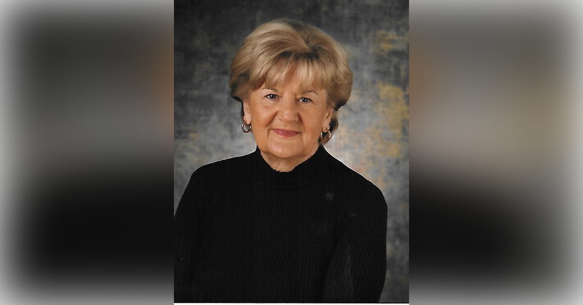 Obituary information for Margaret Holt Chapman