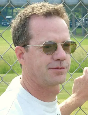 Obituary information for David Jewell