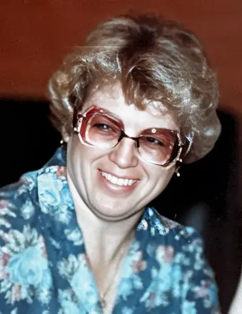 Barbara Jan Holder 31803400