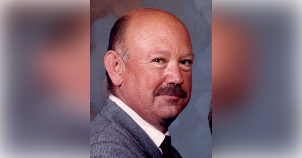 Obituary information for George H. Voss