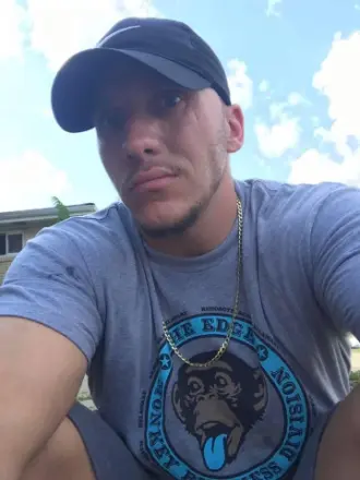 Sean Holmes 31842009