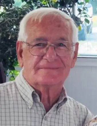 Richard B. Lavallee 32251960