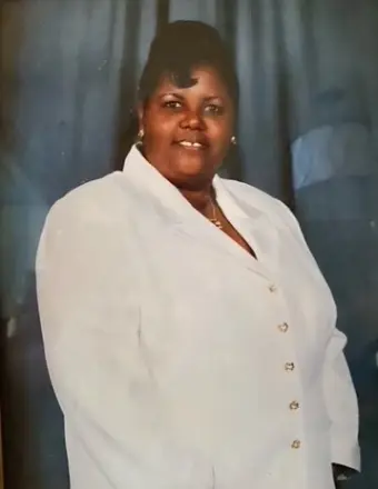 Deborah Allen 32355769