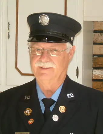 Obituary information for Robert W Sanders