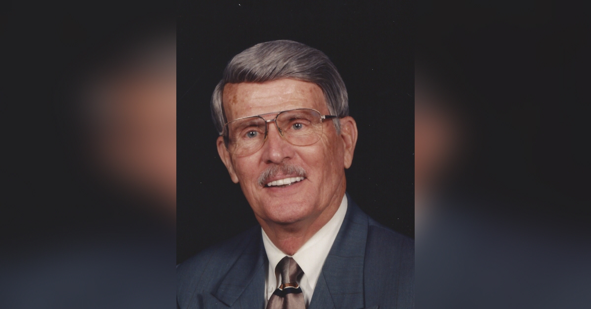 Obituary information for Dr. Thomas D. Murphy
