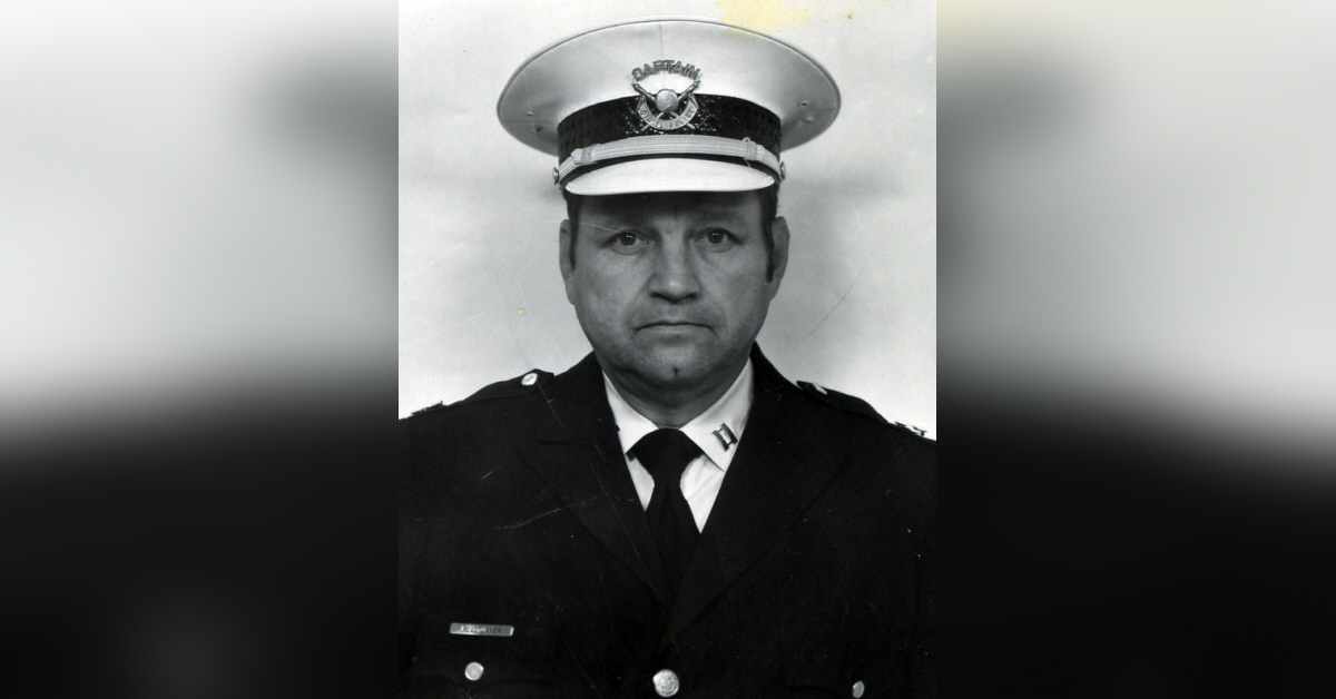 Obituary information for Raymond L. Turner