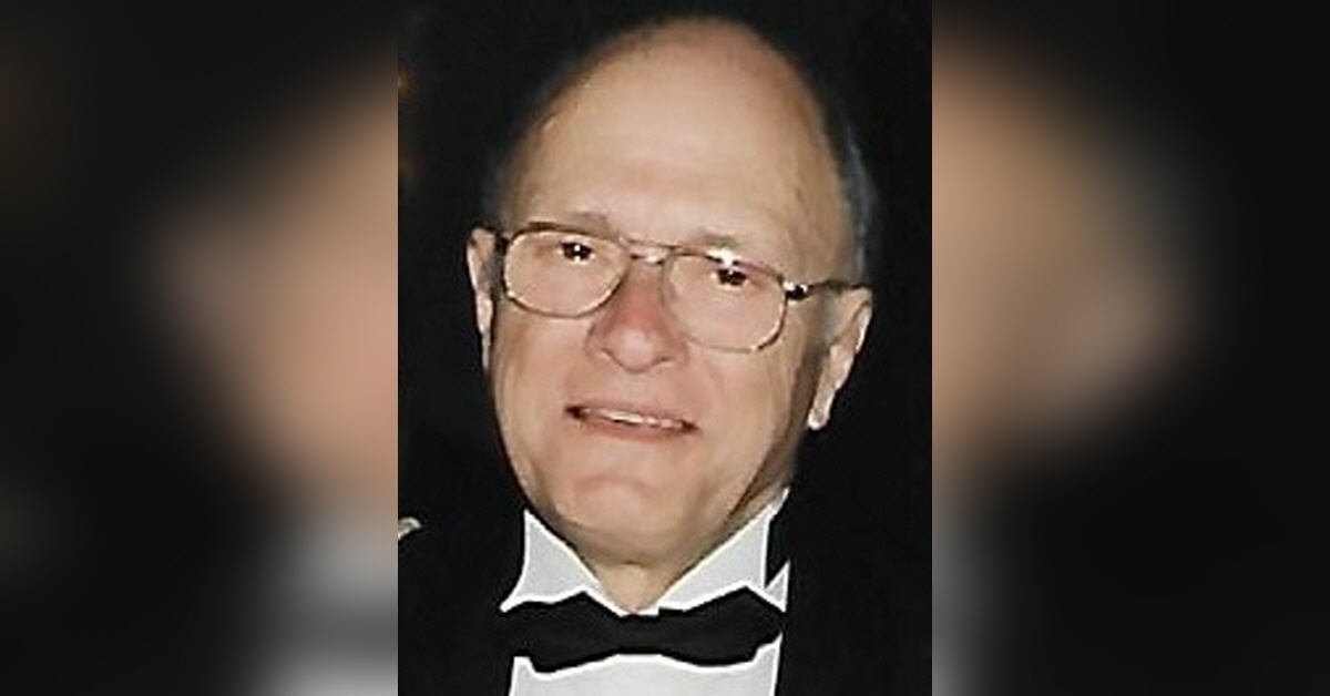 Christopher Eck's Instagram, Twitter & Facebook on IDCrawl