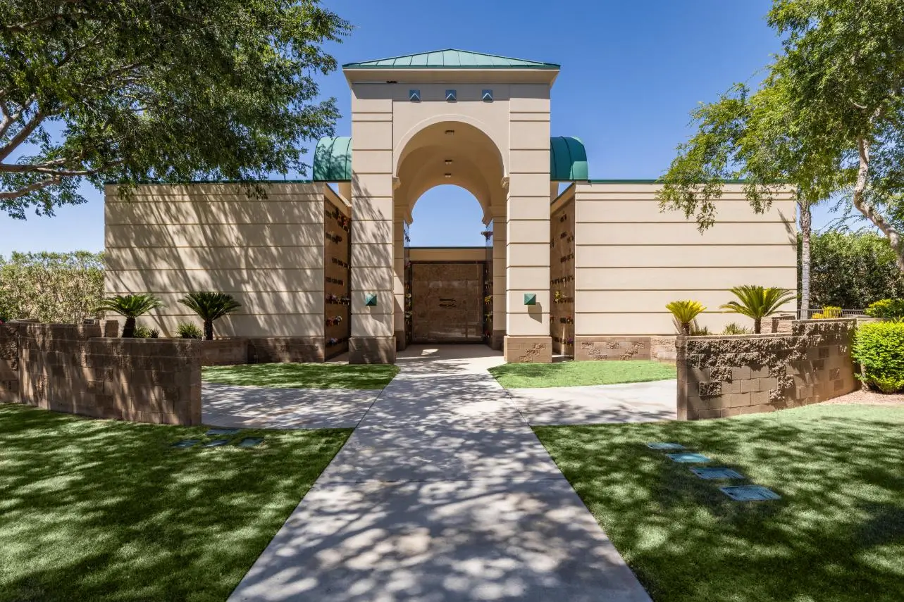 Scottsdale, AZ Funeral Home, Cremation, Cemetery - Hansen