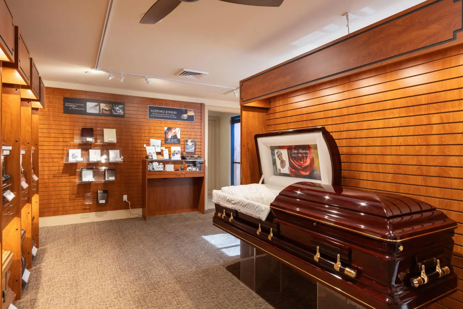 Scottsdale, AZ Funeral Home, Cremation, Cemetery - Hansen