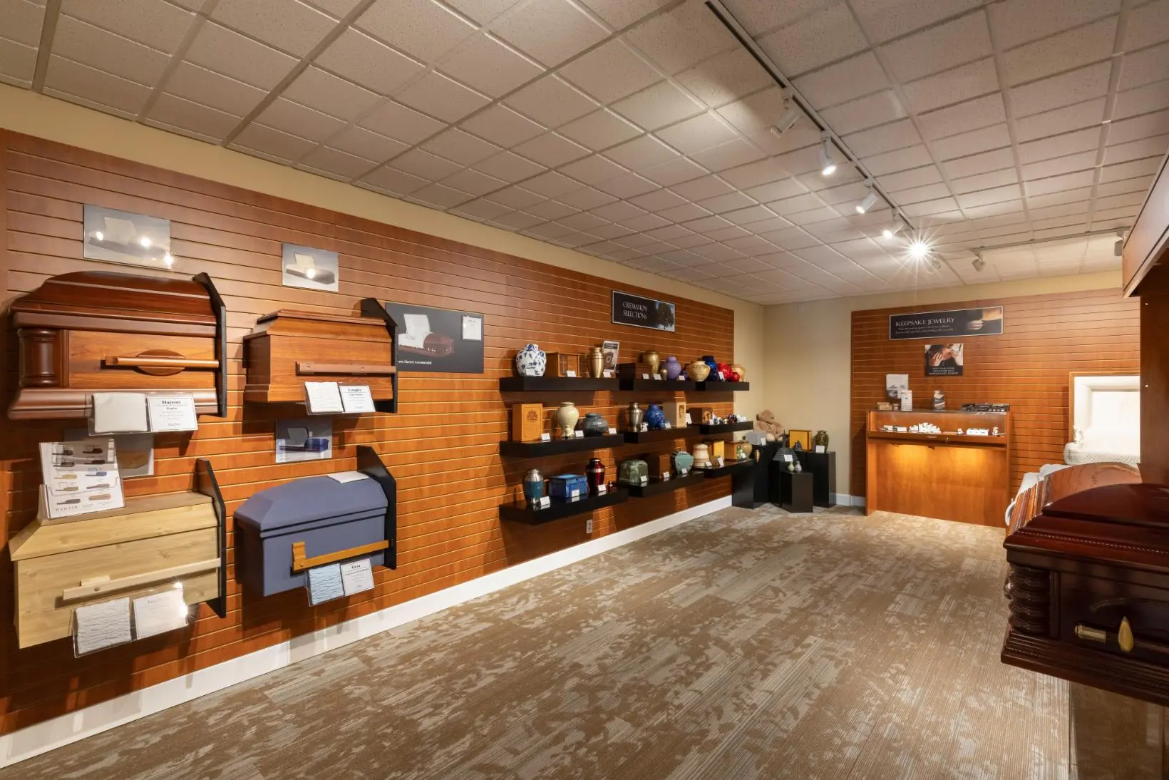 Phoenix, AZ Funeral Home, Cremation, Cemetery - Hansen