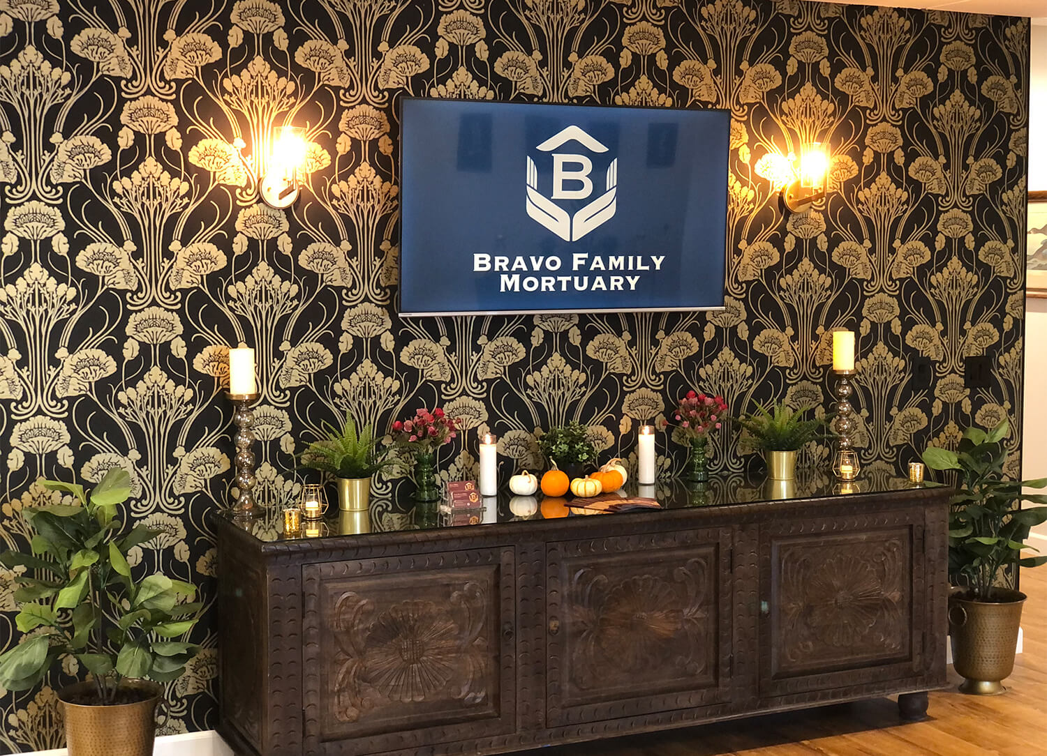 Bravo Family Mortuary | San Diego, CA Funeral Home