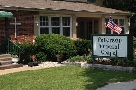 Peterson Funeral Chapel | Aurora, MO