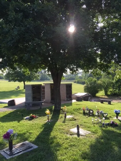 Funeral & Cremation Lake of the Ozarks – Locally Owned