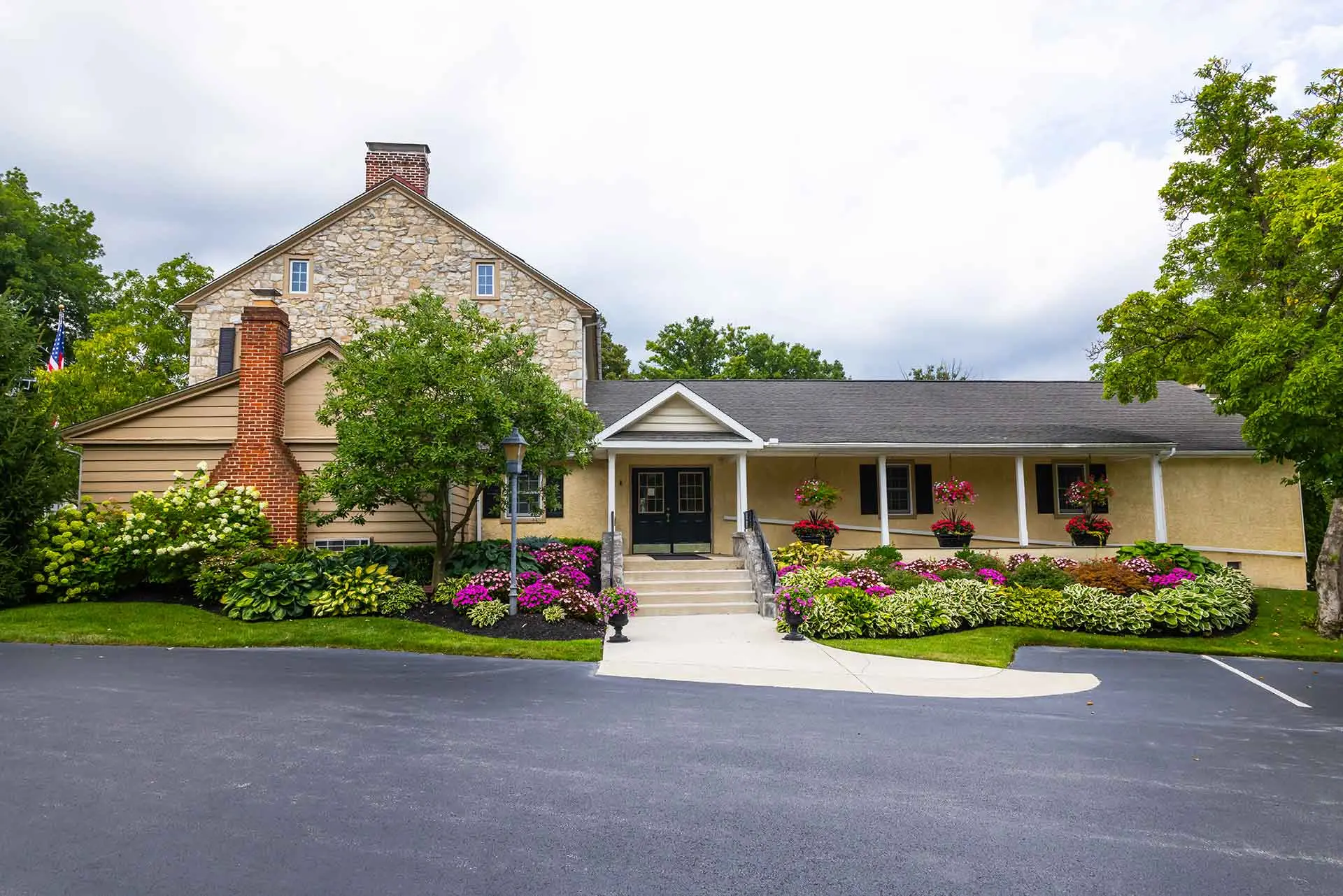 Tour Our Facilities | James J. Terry Funeral Home Inc.