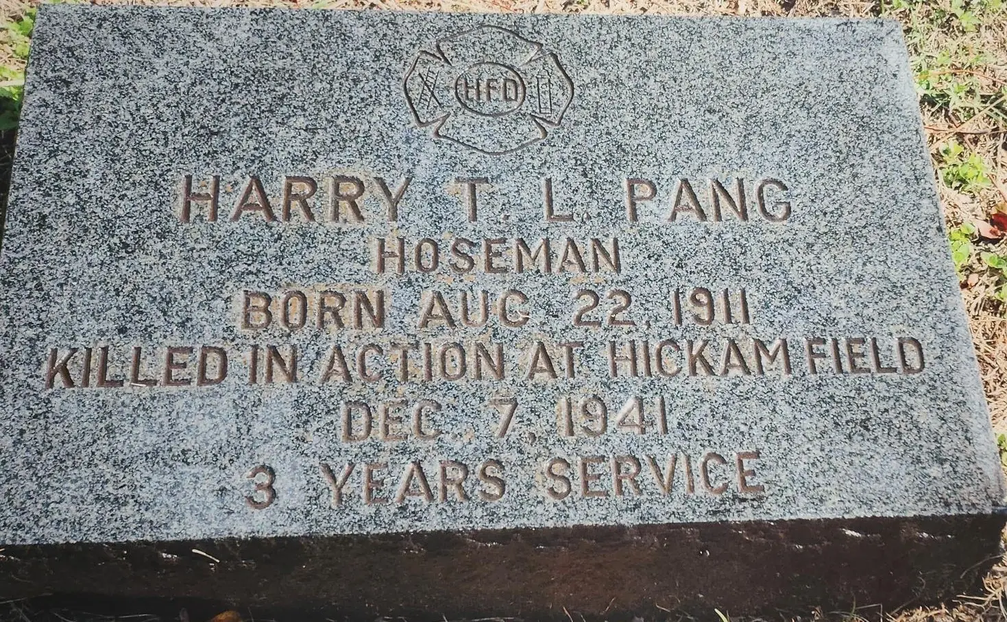 Veterans | Oahu Cemetery & Crematory